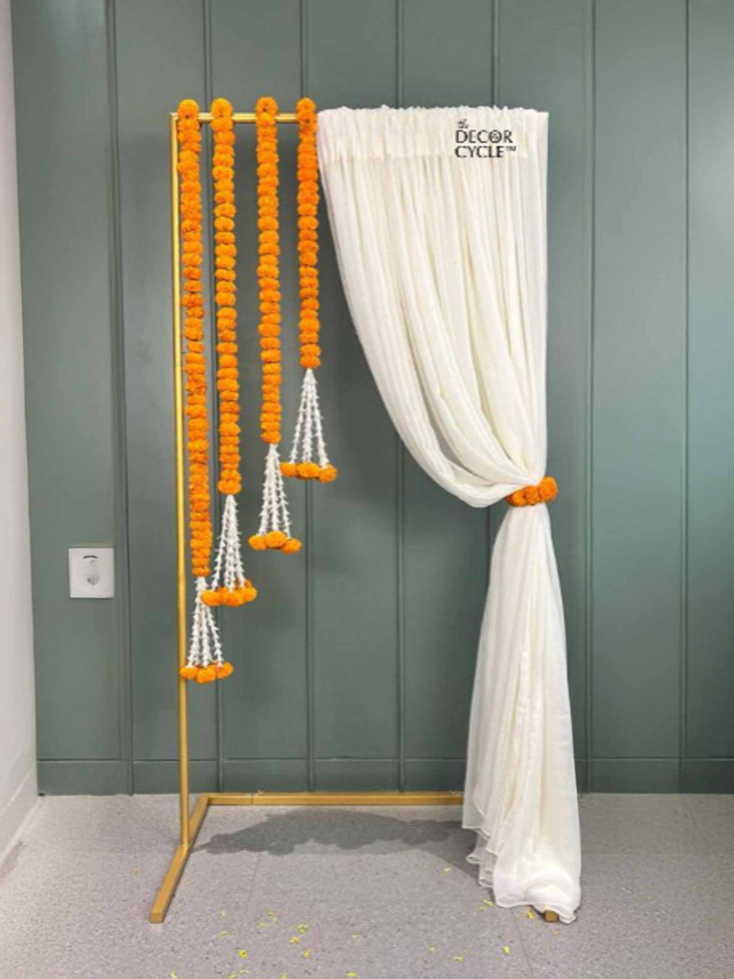 Backdrop Stands – The Decor Cycle